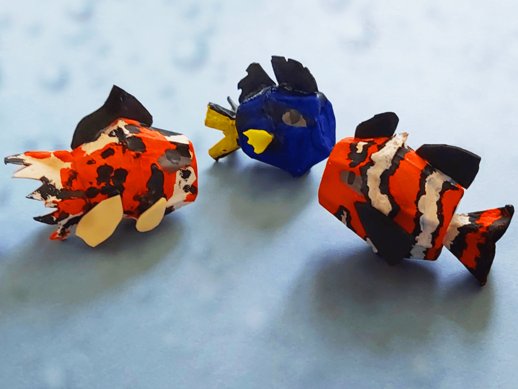 Poissons en carton - Éco Héros - L’organisation des enfants pour la ...
